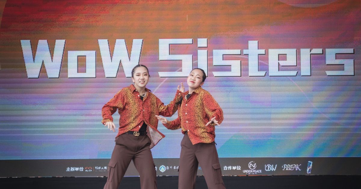 WoW Sisters